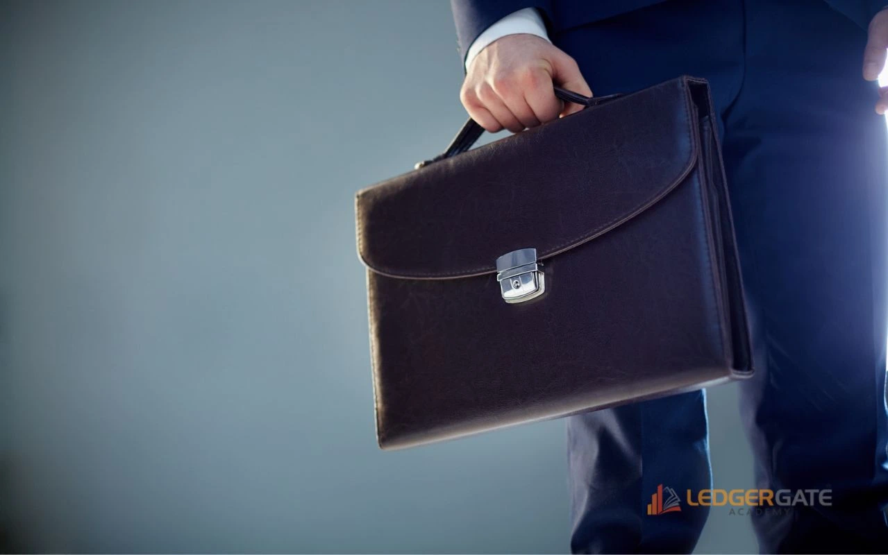 Jobs for CMA USA Freshers in Dubai | Career Opportunities 2025
